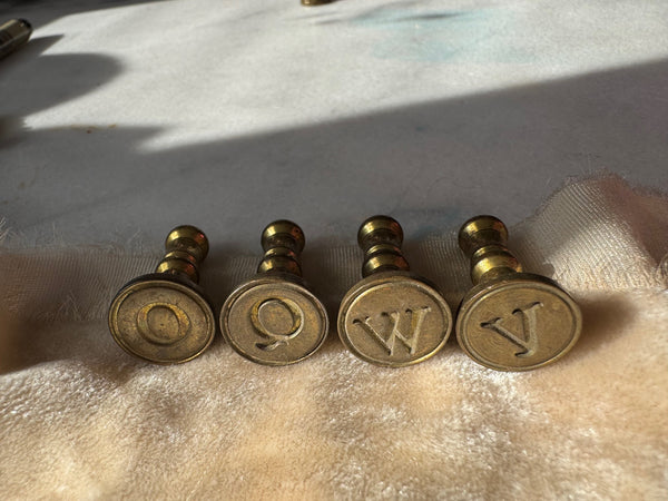 Vintage Wax Seal Stamps - H, I, N, O, Q, W, Y – Stacey Fay Designs